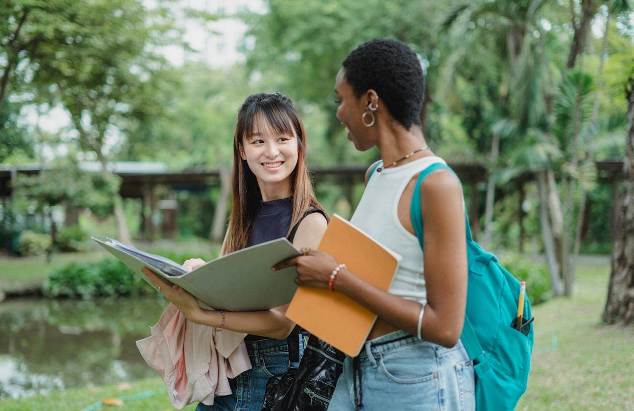 Constructive Feedback in IB: Peer Review & Self-Assessment